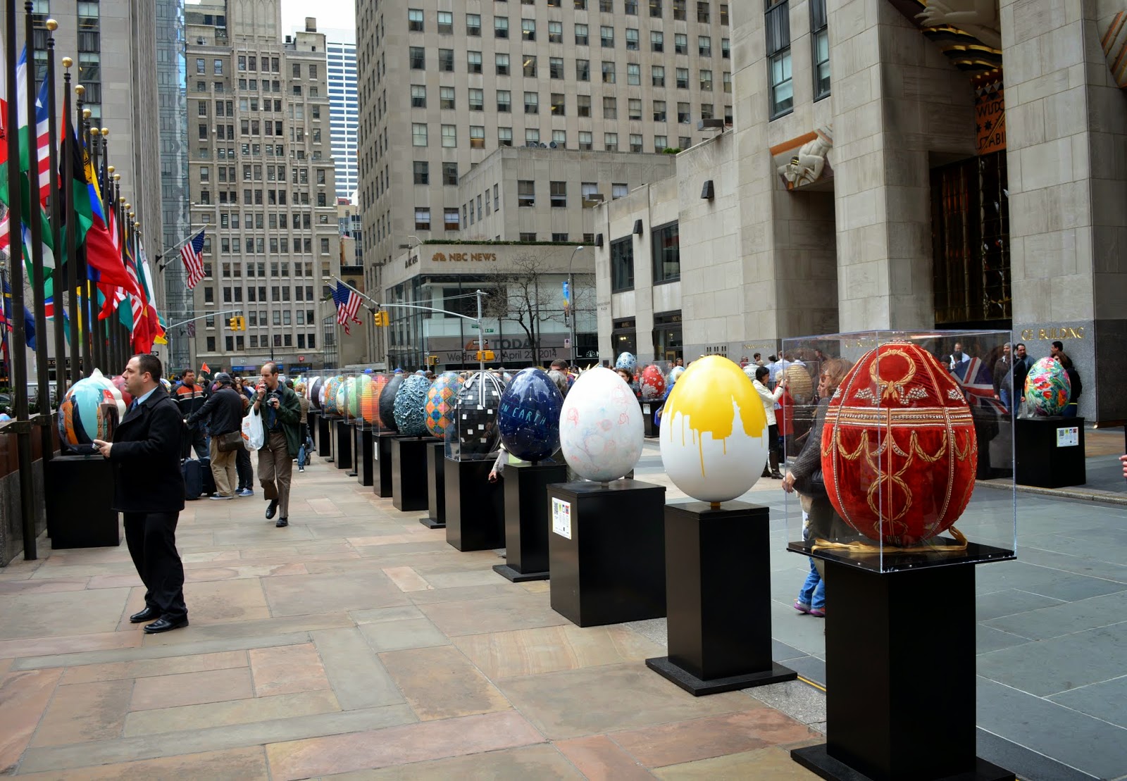 The 6 Best Easter Egg Hunts From Around The World - The Yellow Sparrow