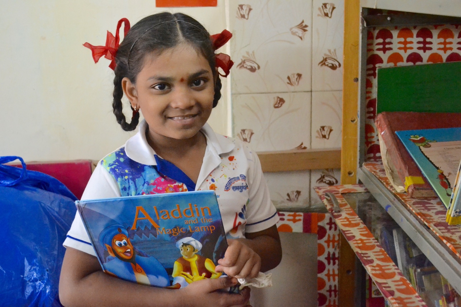This Is How Dharavi Art Room Brings Colour To The Life Of These ...