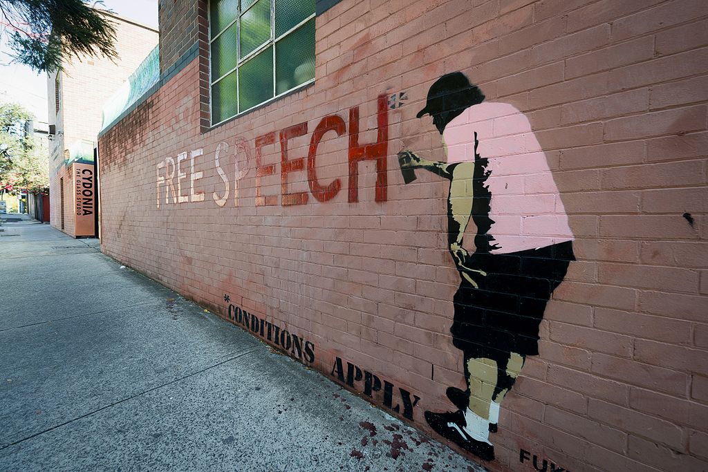 Newtown area graffiti Commune Sam Ali - The Yellow Sparrow